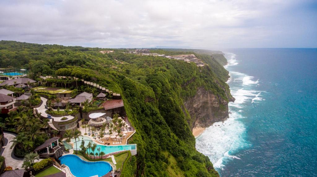 oneeighty club resort view đẹp - cách đến, giá cả, kinh nghiệm tham quan